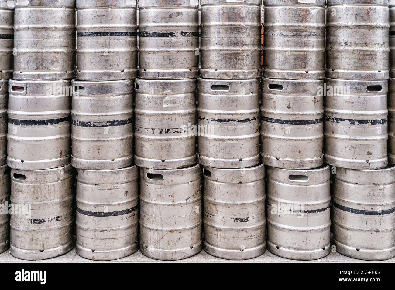 Steel barrel hi-res stock photography and images - Alamy