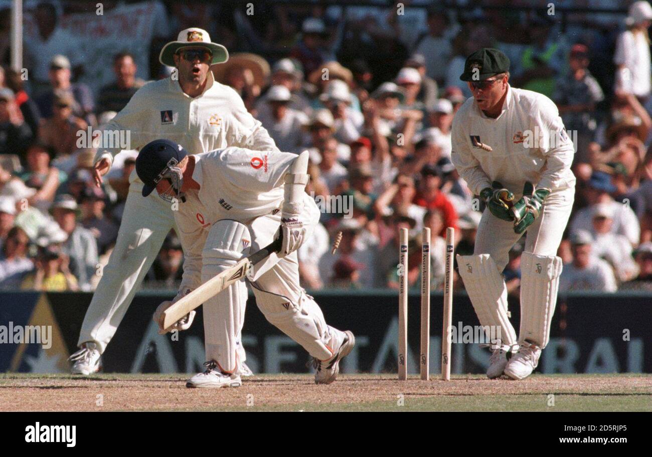 England's Peter Such survives a stumping by Australia's Ian Healy Stock ...