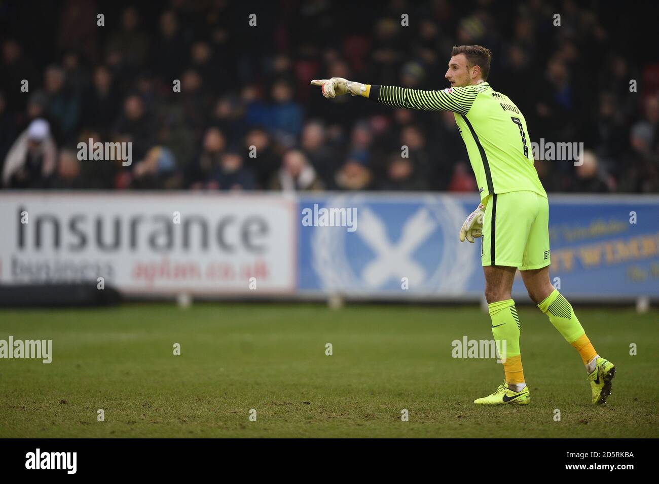 Charlton Athletic goalkeeper Declan Rudd Stock Photo - Alamy