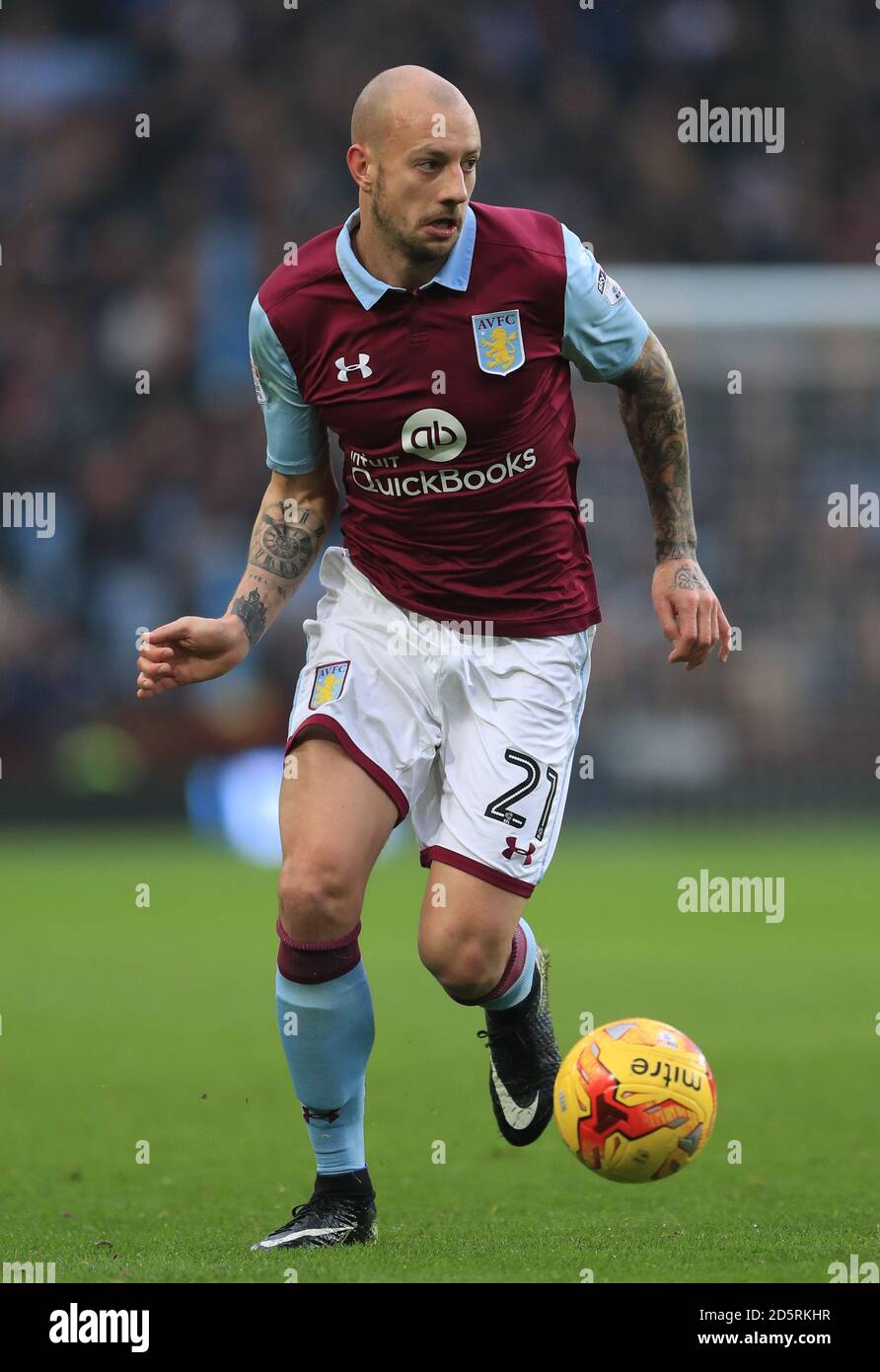Aston Villa's Alan Hutton Stock Photo - Alamy