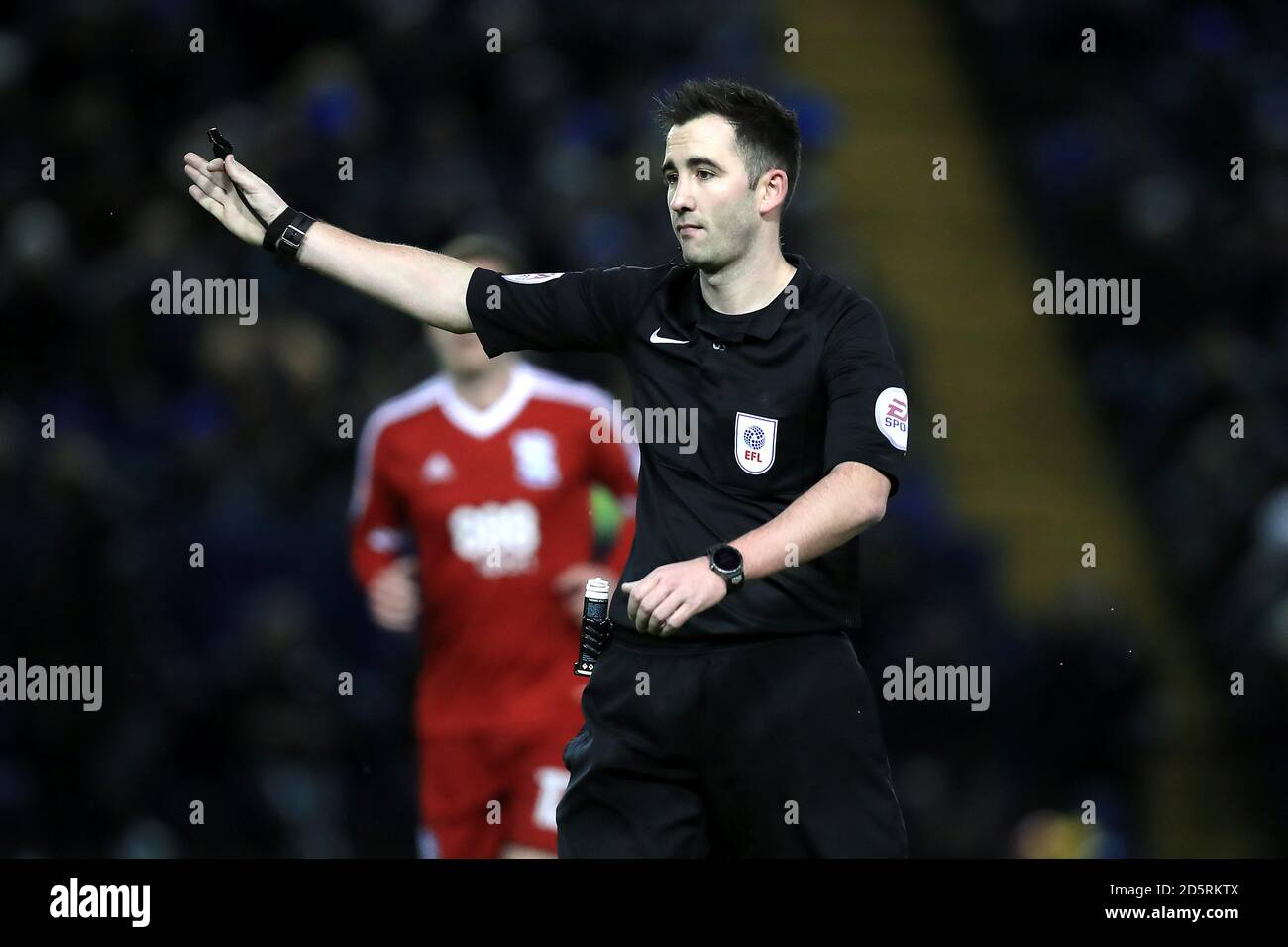 Referee Chris Kavanagh Stock Photo - Alamy