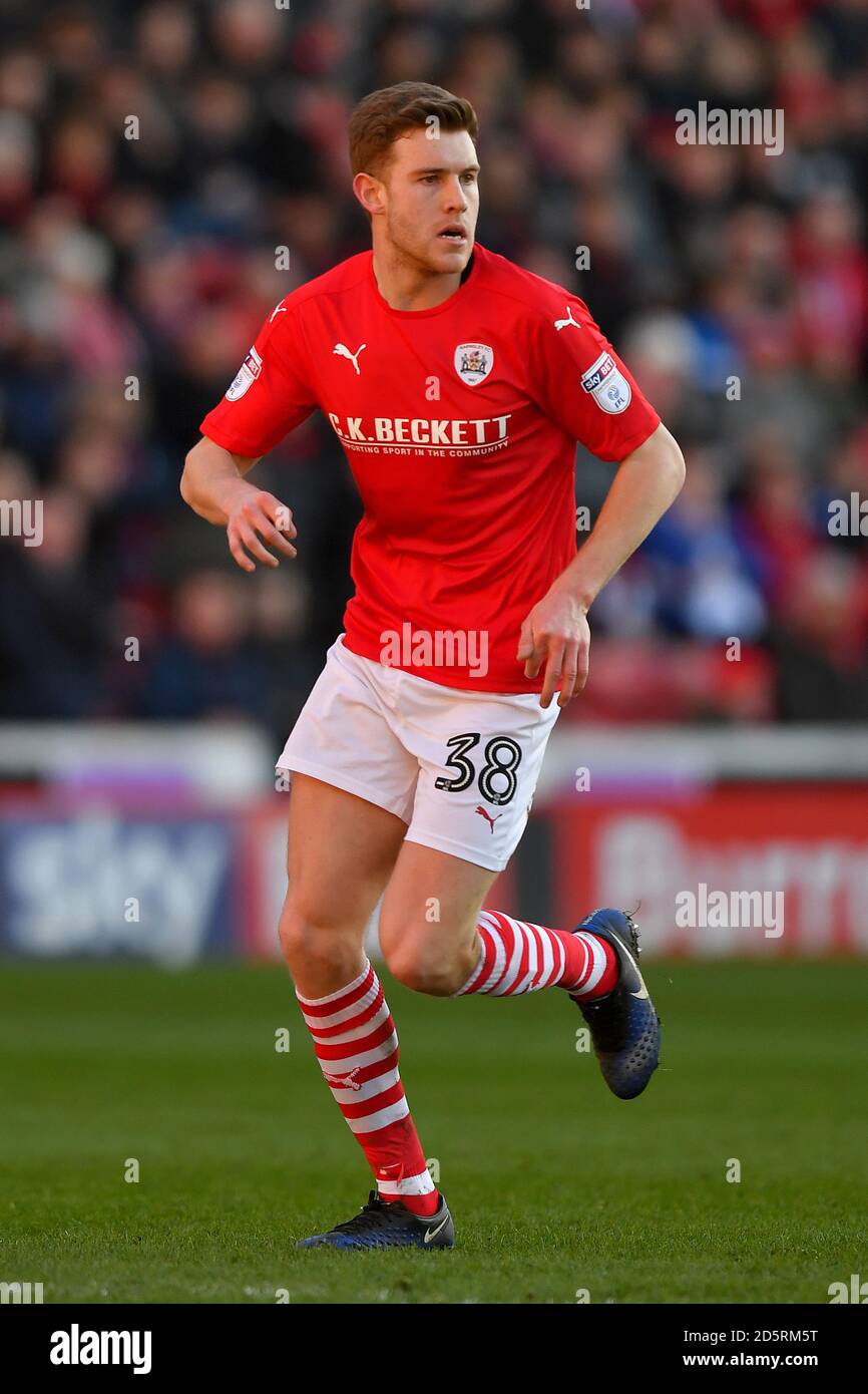 Barnsley's Callum Elder Stock Photo - Alamy