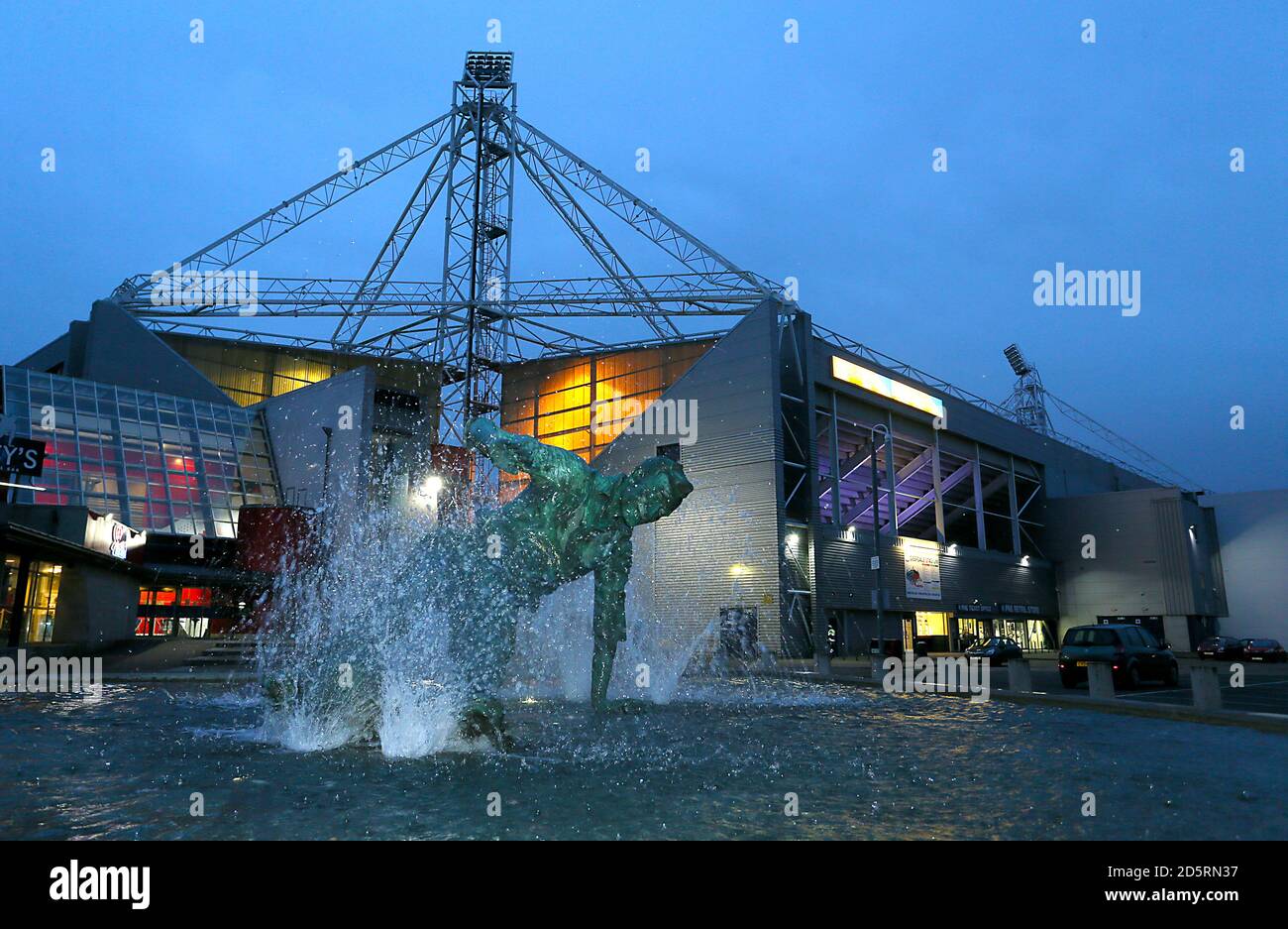 Statue deepdale preston hi-res stock photography and images - Alamy