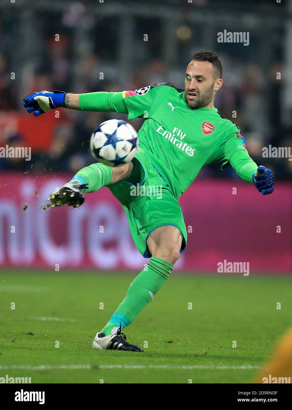 Arsenal goalkeeper David Ospina in action Stock Photo - Alamy