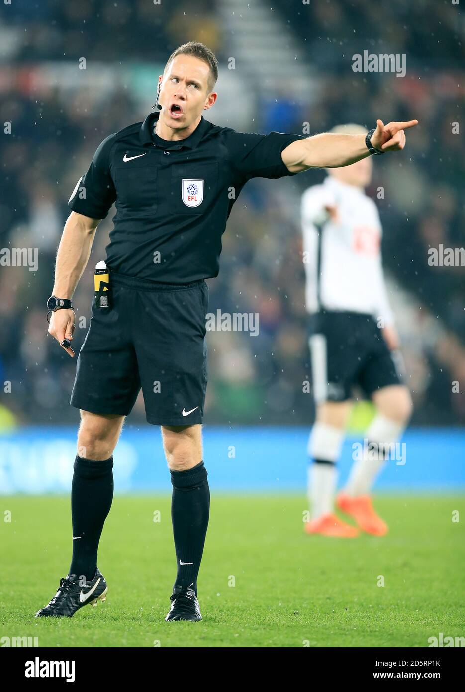 Referee Steve Martin Stock Photo - Alamy