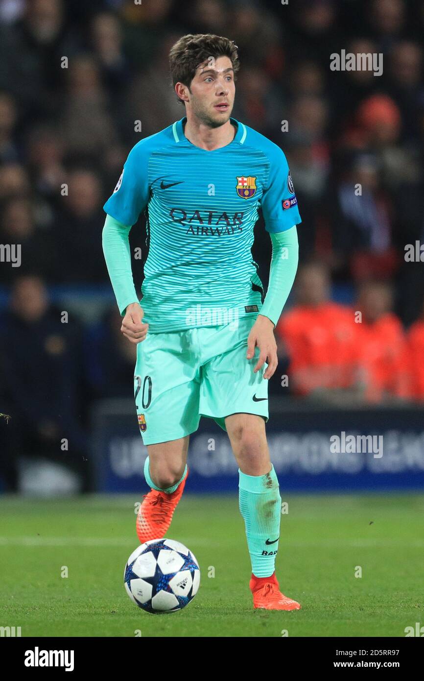 Sergi roberto carnicer hi-res stock photography and images - Alamy