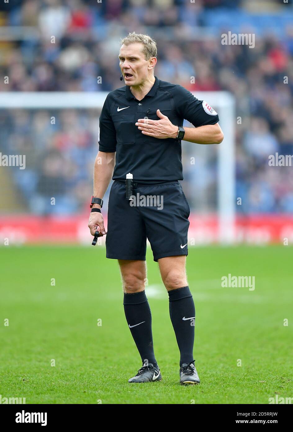 Referee Graham Scott Stock Photo - Alamy
