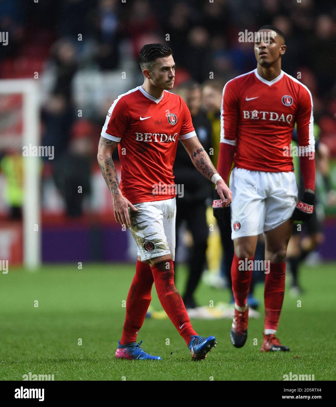 Charlton Athletic's Lewis Page reacts at full time Stock Photo - Alamy