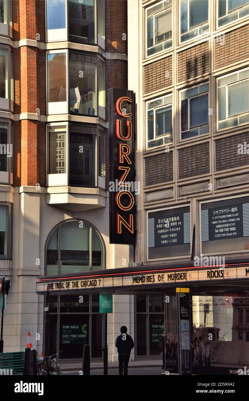 Curzon soho screen hi-res stock photography and images - Alamy