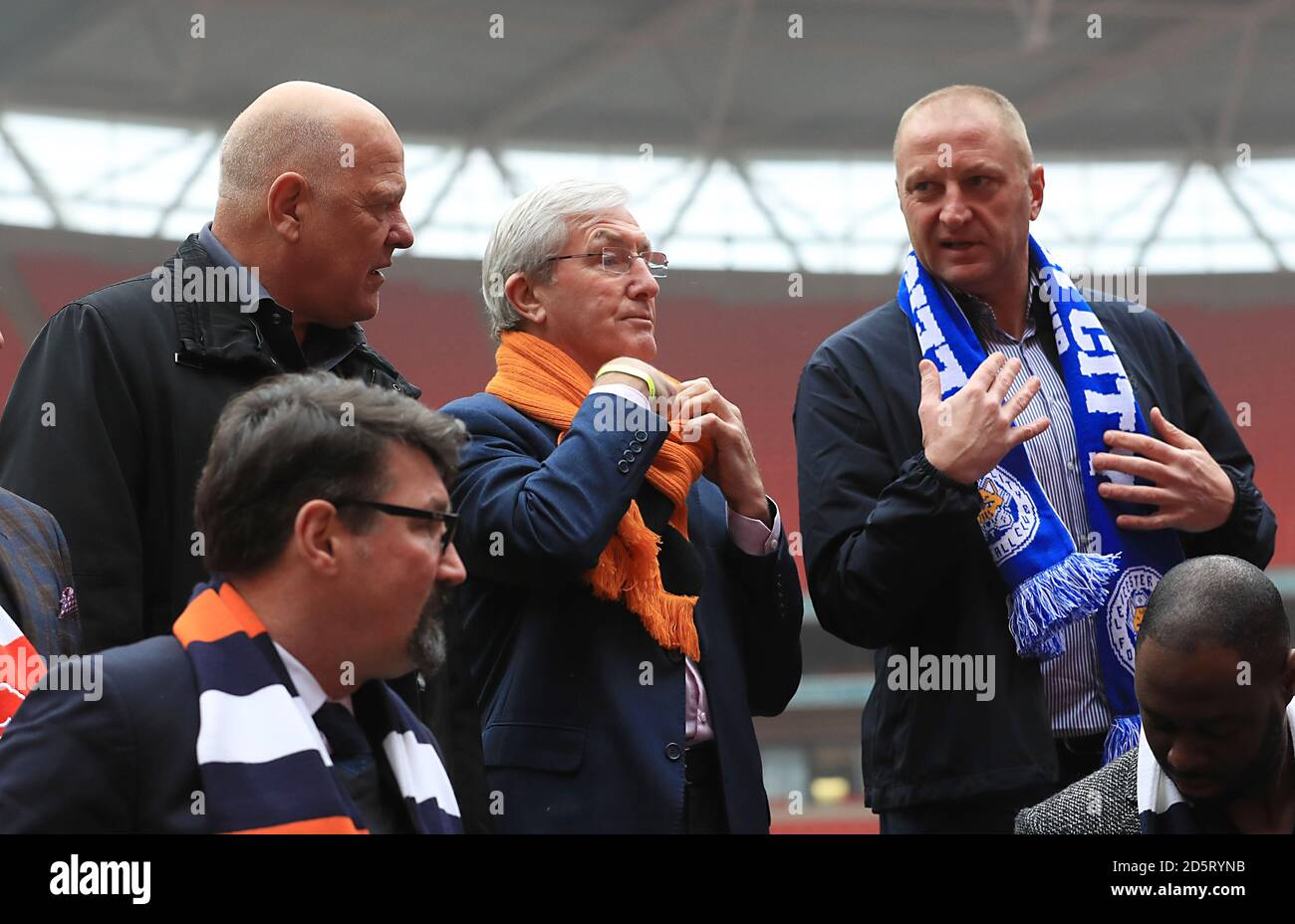 Matt Elliott (right) during the photoshoot Stock Photo - Alamy