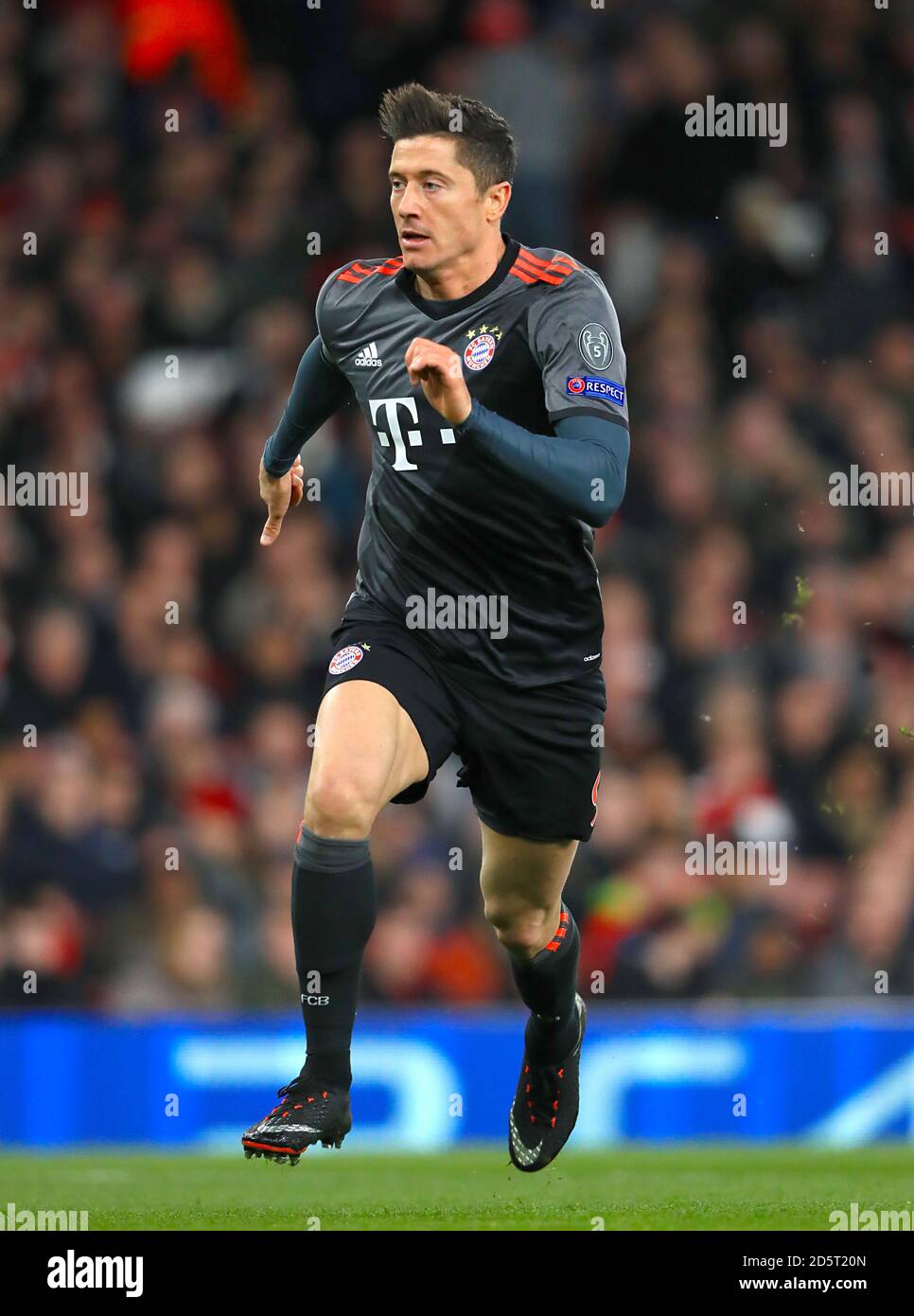 Robert lewandowski bayern hi-res stock photography and images - Alamy