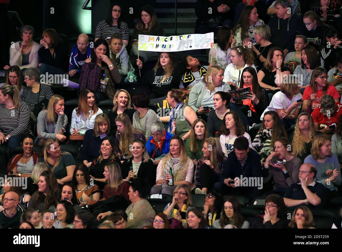 Netball fans in the stands hi-res stock photography and images - Alamy