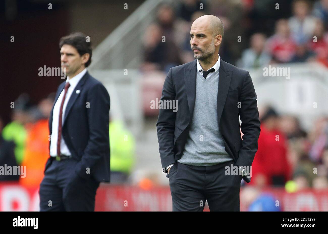 Middlesbrough manager aitor karanka right on the touchline hi-res stock ...