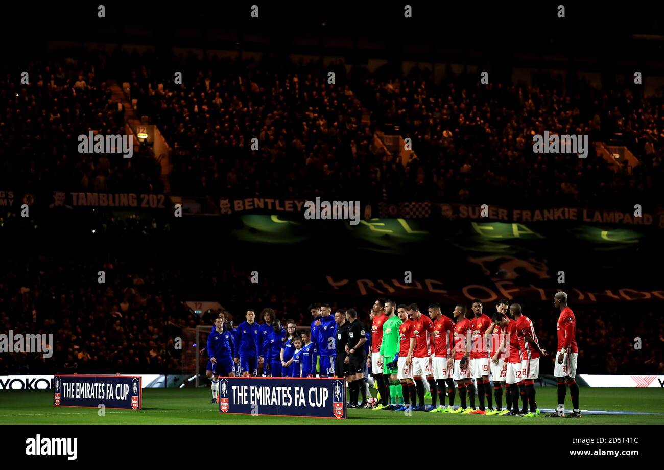 Two soccer teams hi-res stock photography and images - Alamy