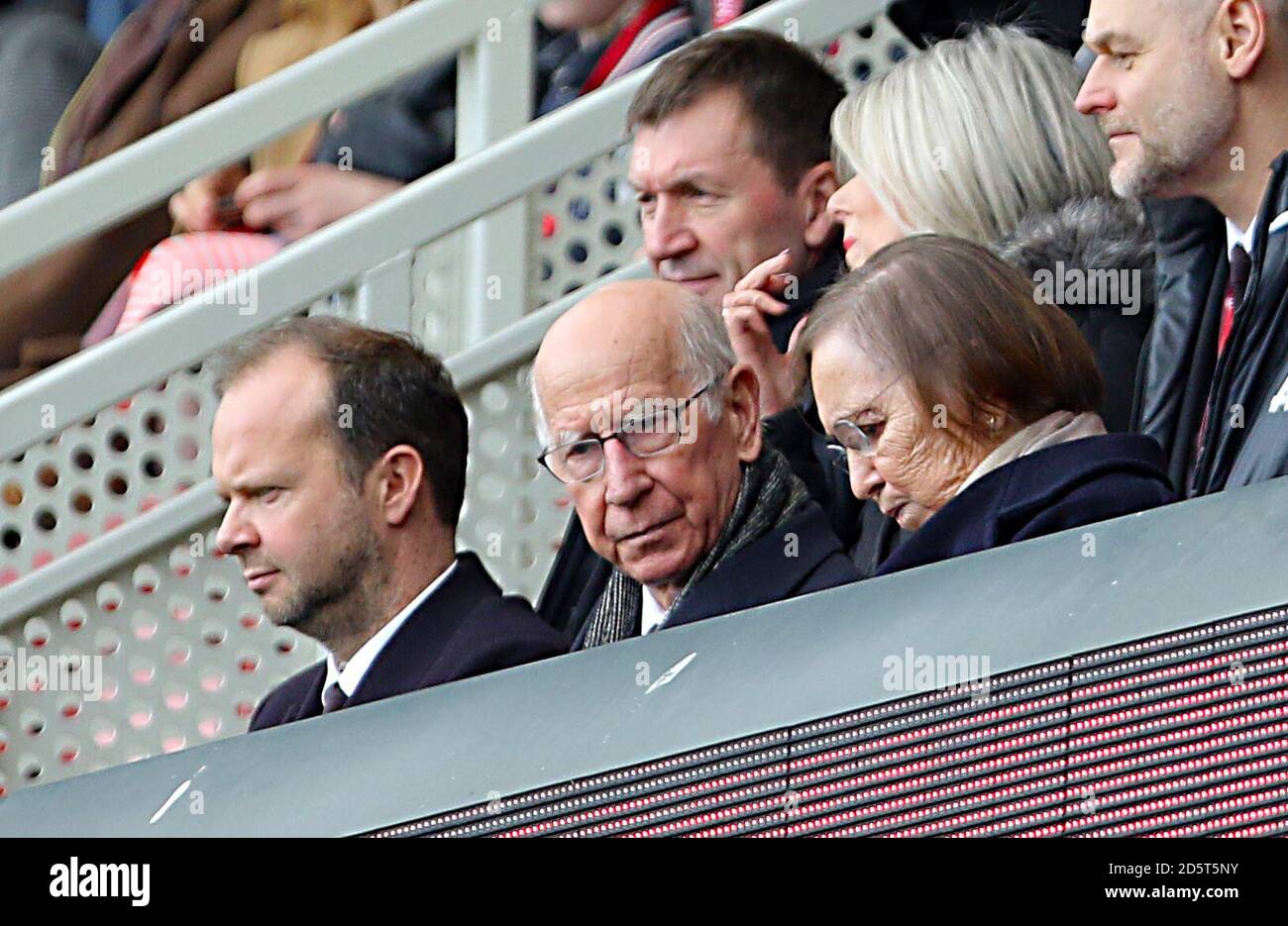 Sir Bobby Charlton in the stands Stock Photo - Alamy
