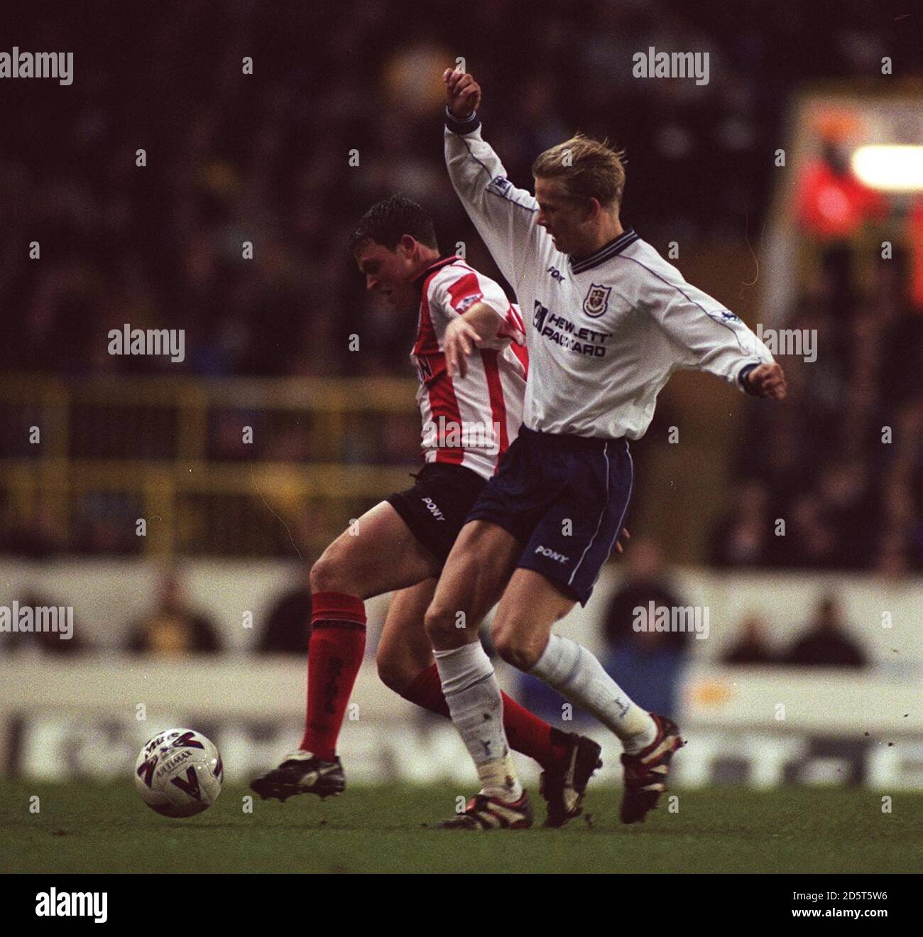 Southamptons wayne bridge hi-res stock photography and images - Alamy