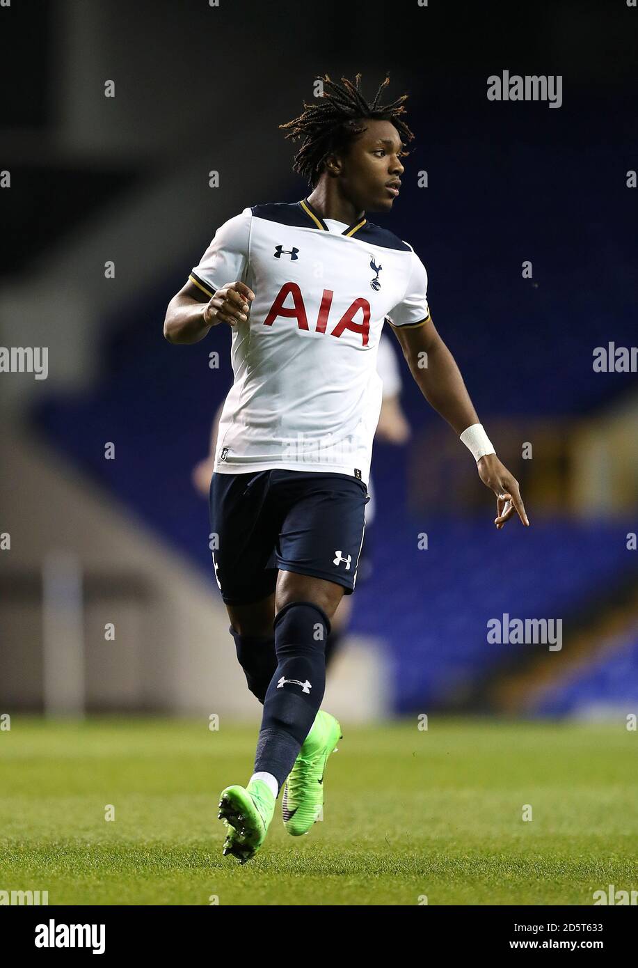 Tottenham hotspur u18 hi-res stock photography and images - Alamy