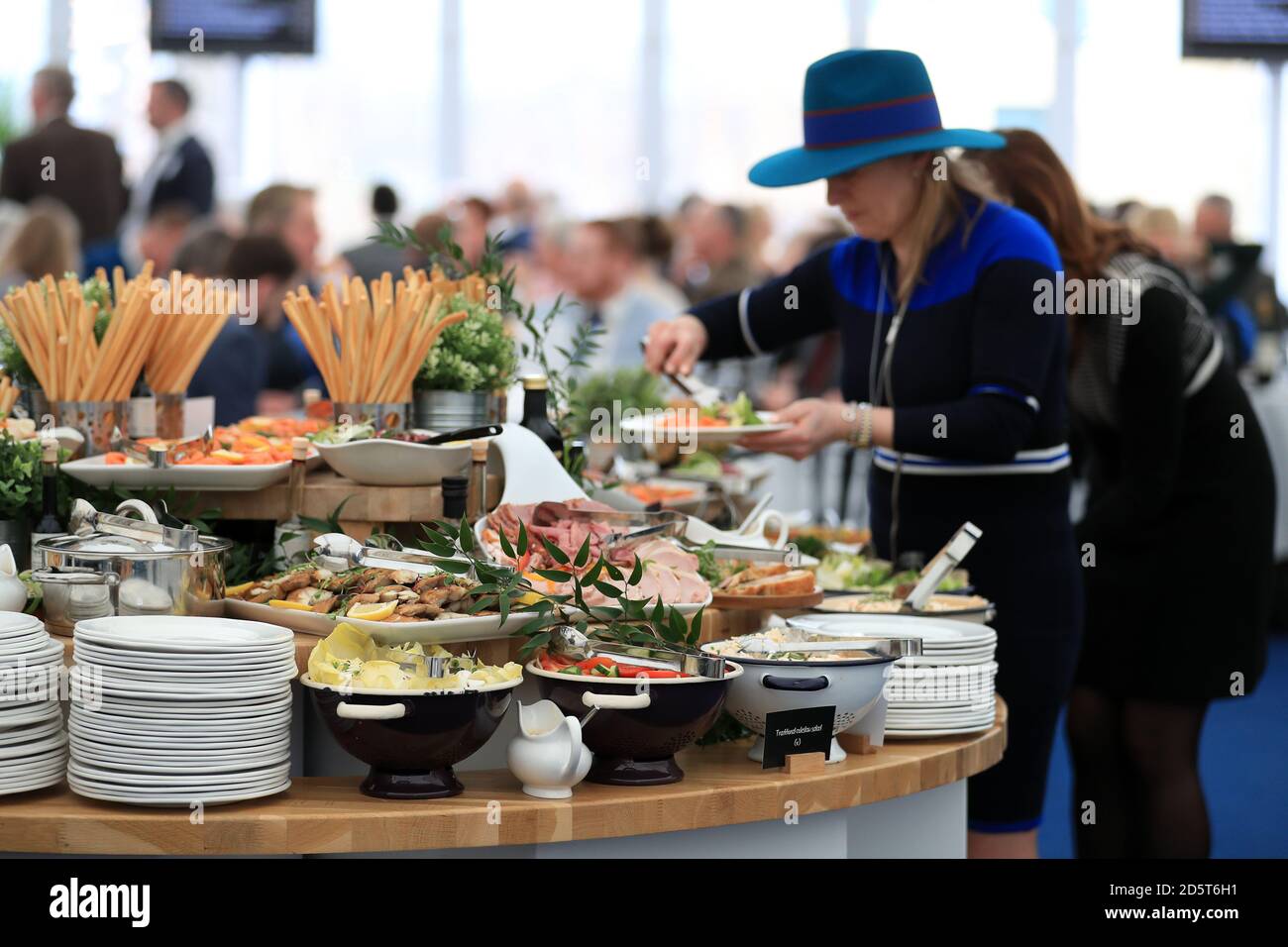 Guests help themselves to Food in Paddock View restaurant Stock Photo ...