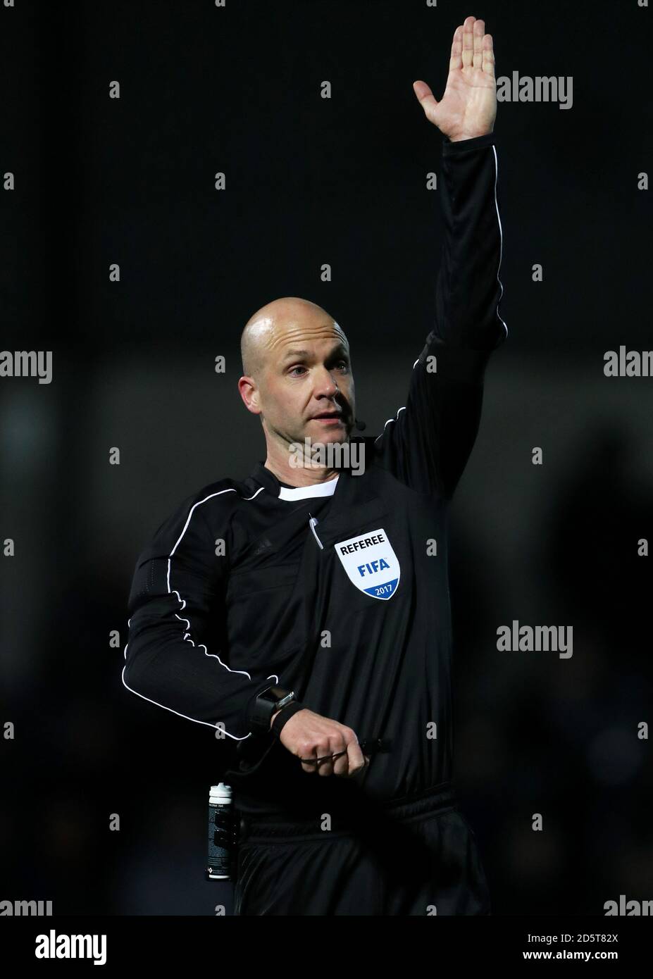 Referee match anthony taylor hi-res stock photography and images - Alamy