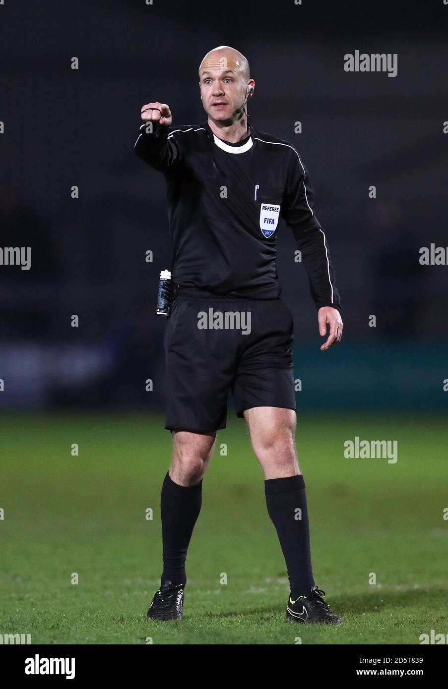 Match referee Anthony Taylor Stock Photo - Alamy