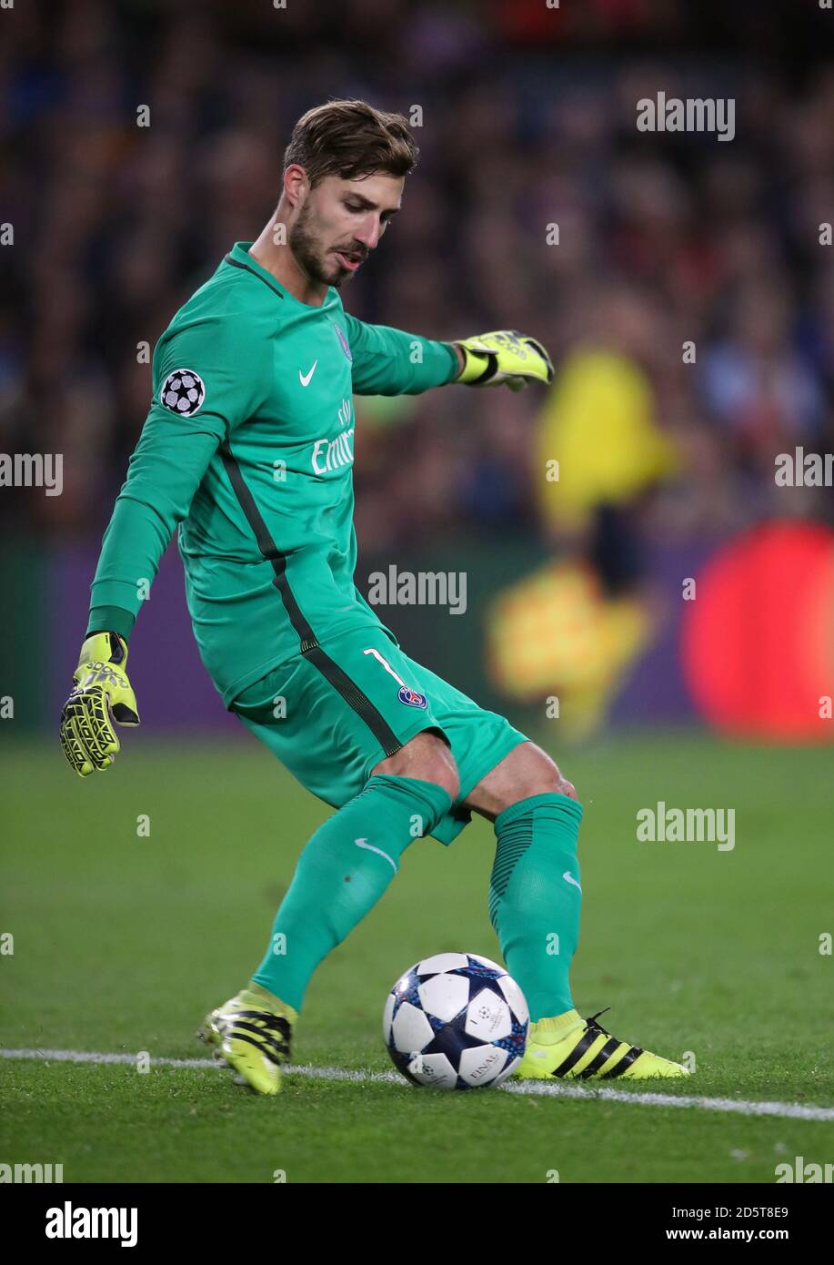 Paris Saint-Germain goalkeeper Kevin Trapp Stock Photo - Alamy
