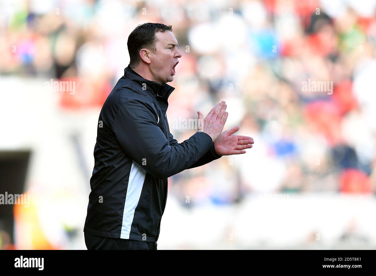 Plymouth argyle manager derek adams hi-res stock photography and images ...
