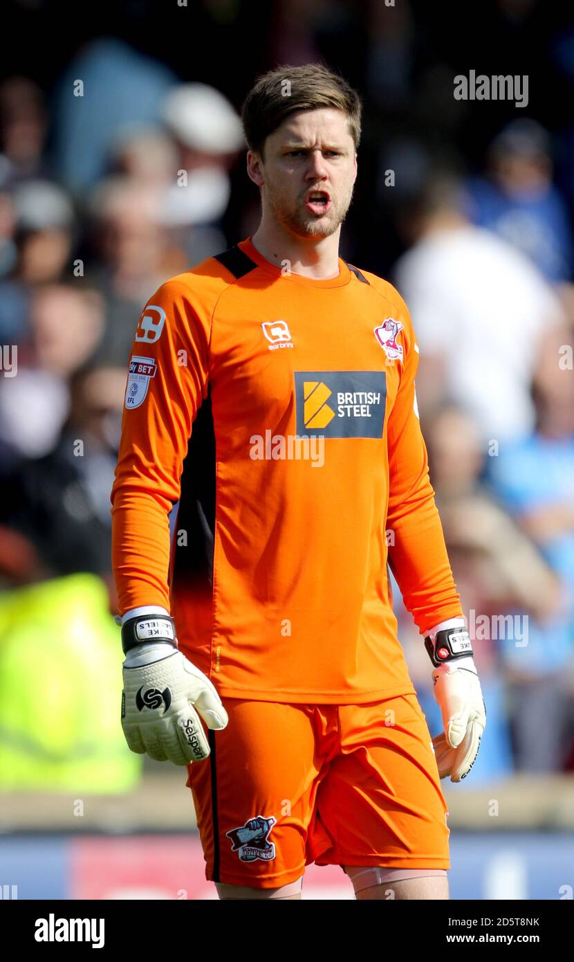 Scunthorpe united goalkeeper hi-res stock photography and images - Alamy