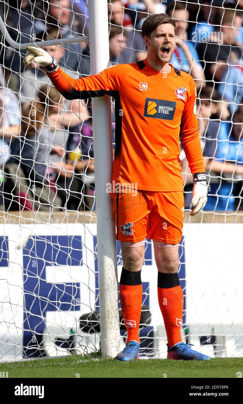Scunthorpe united goalkeeper hi-res stock photography and images - Alamy