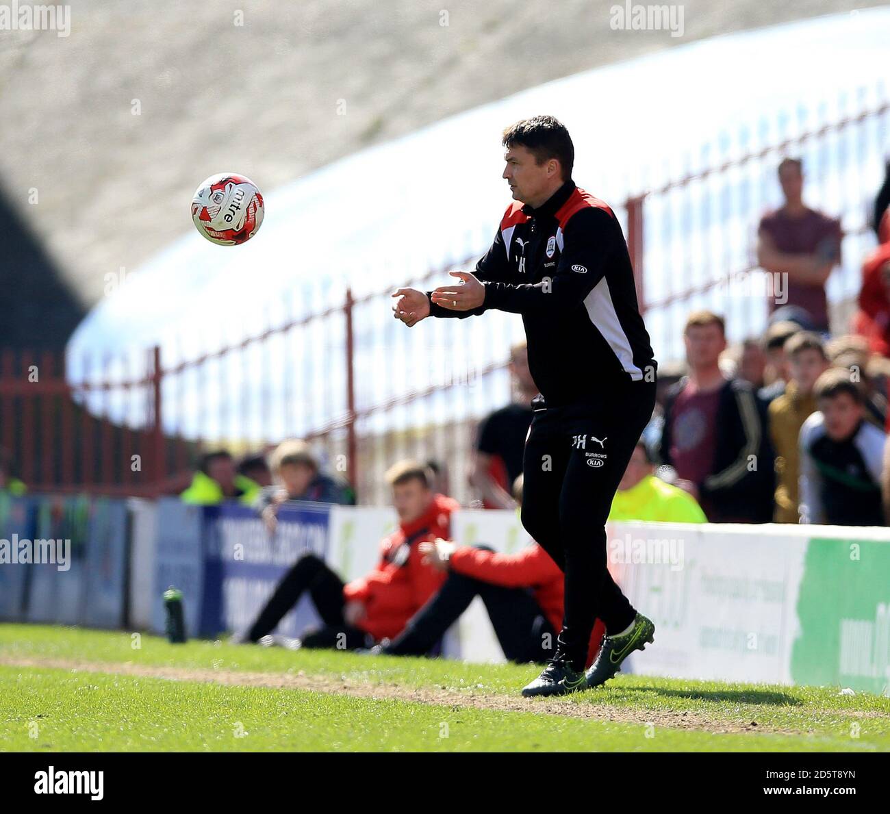 Barnsley coach paul heckingbottom hi-res stock photography and images ...