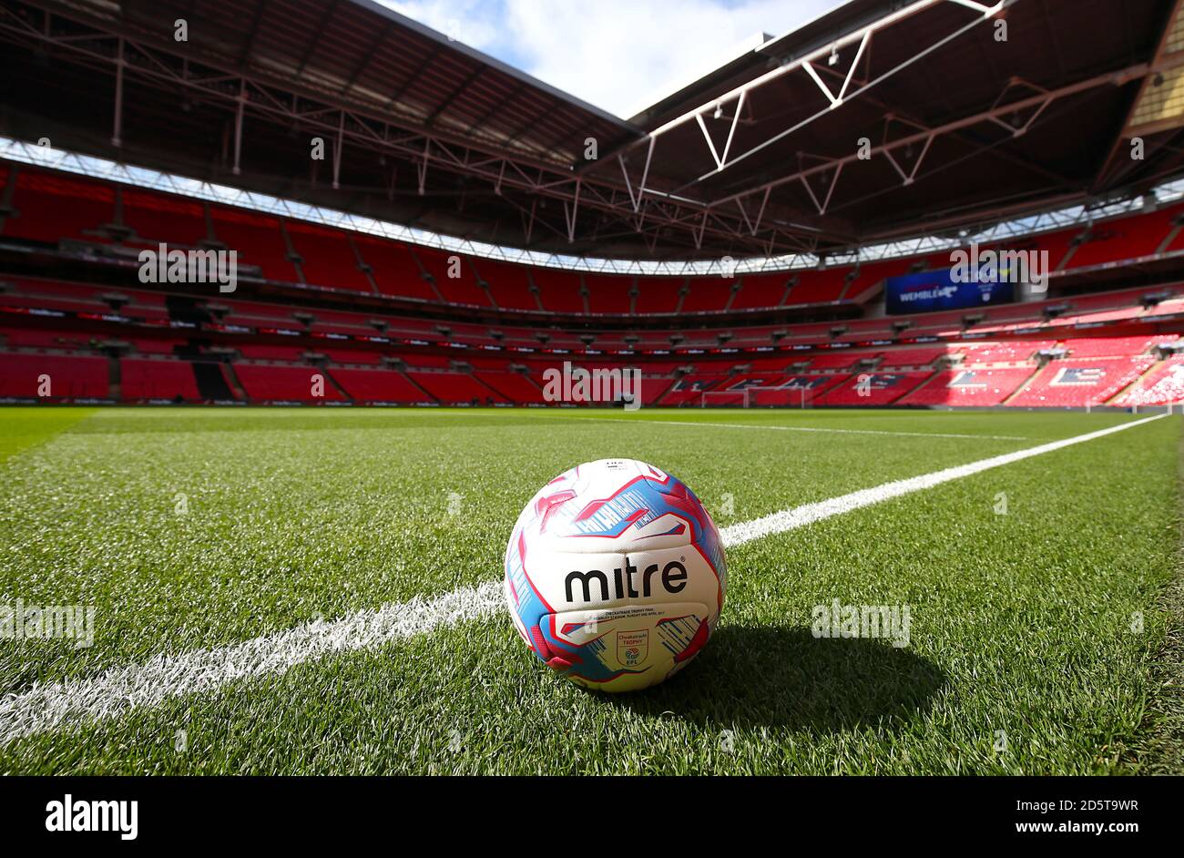 Mitre footballs on the pitch prior to the match Stock Photo - Alamy