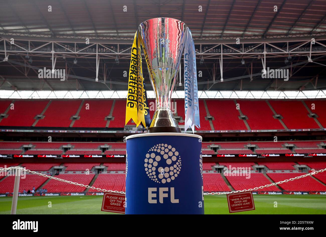 The Checkatrade Trophy on the plinth prior to the match Stock Photo - Alamy