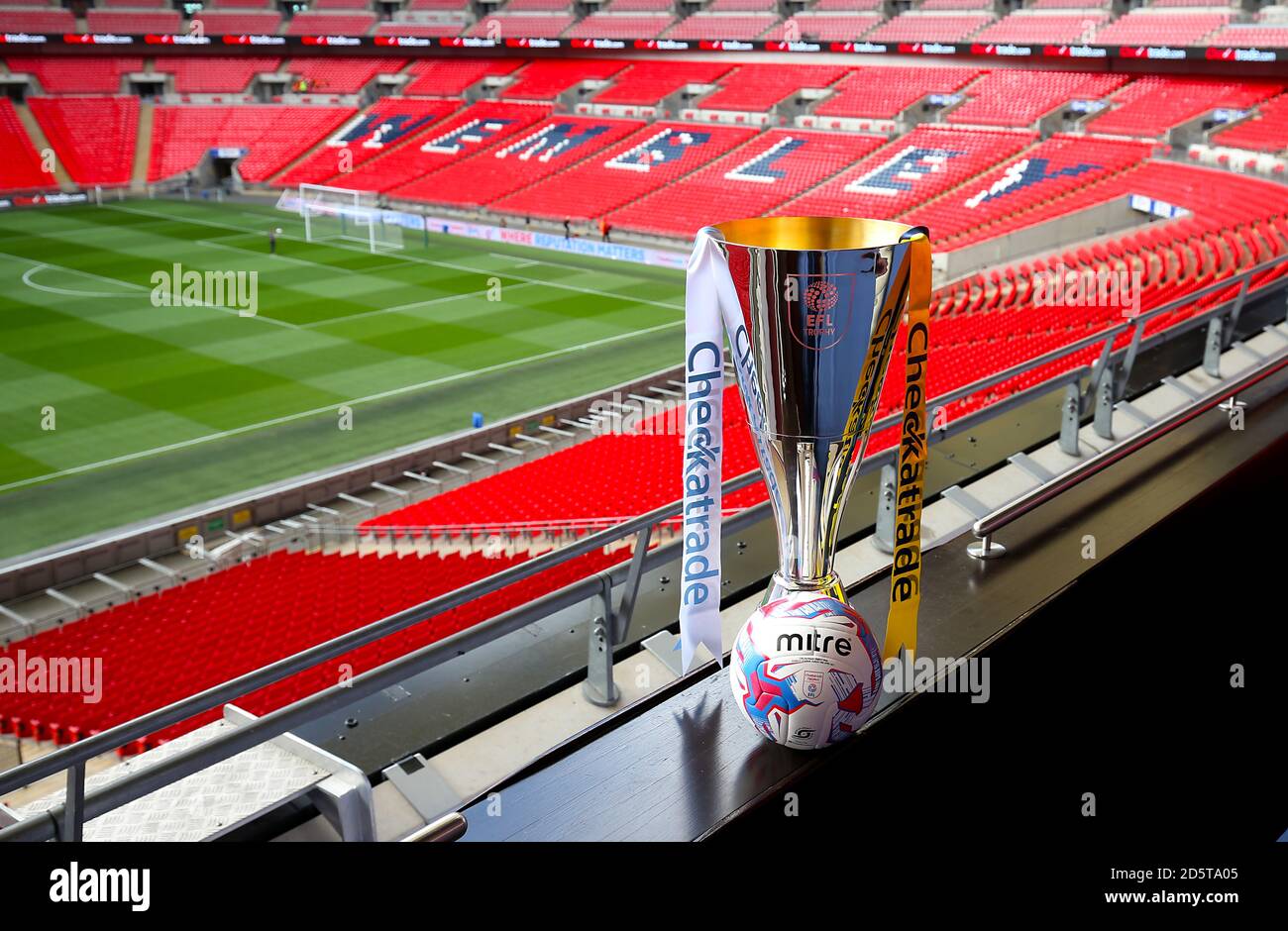 The Checkatrade Trophy in an empty stadium before the match Stock Photo ...