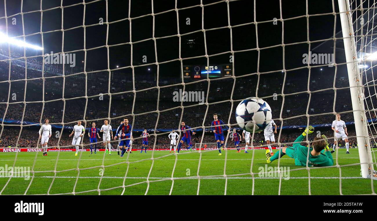 Lionel messi psg goal hi-res stock photography and images - Alamy