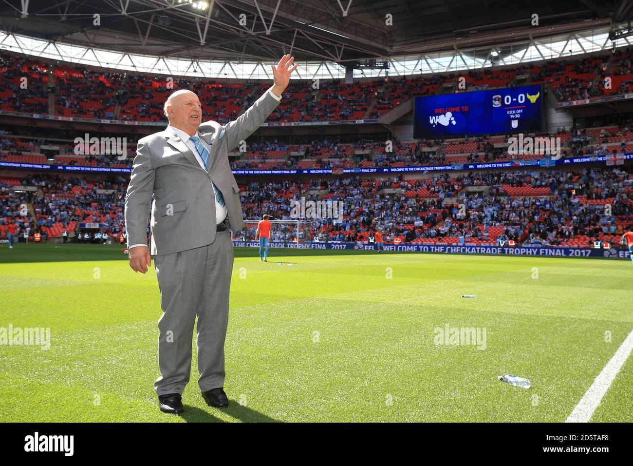 Former Coventry City player and manager John Sillett speaks to the ...