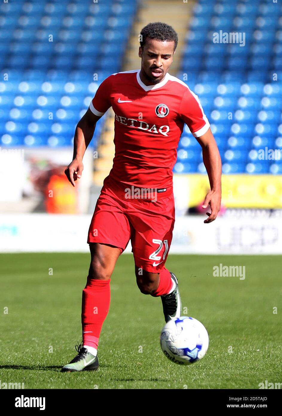 Charlton Athletic's Nathan Byrne Stock Photo - Alamy