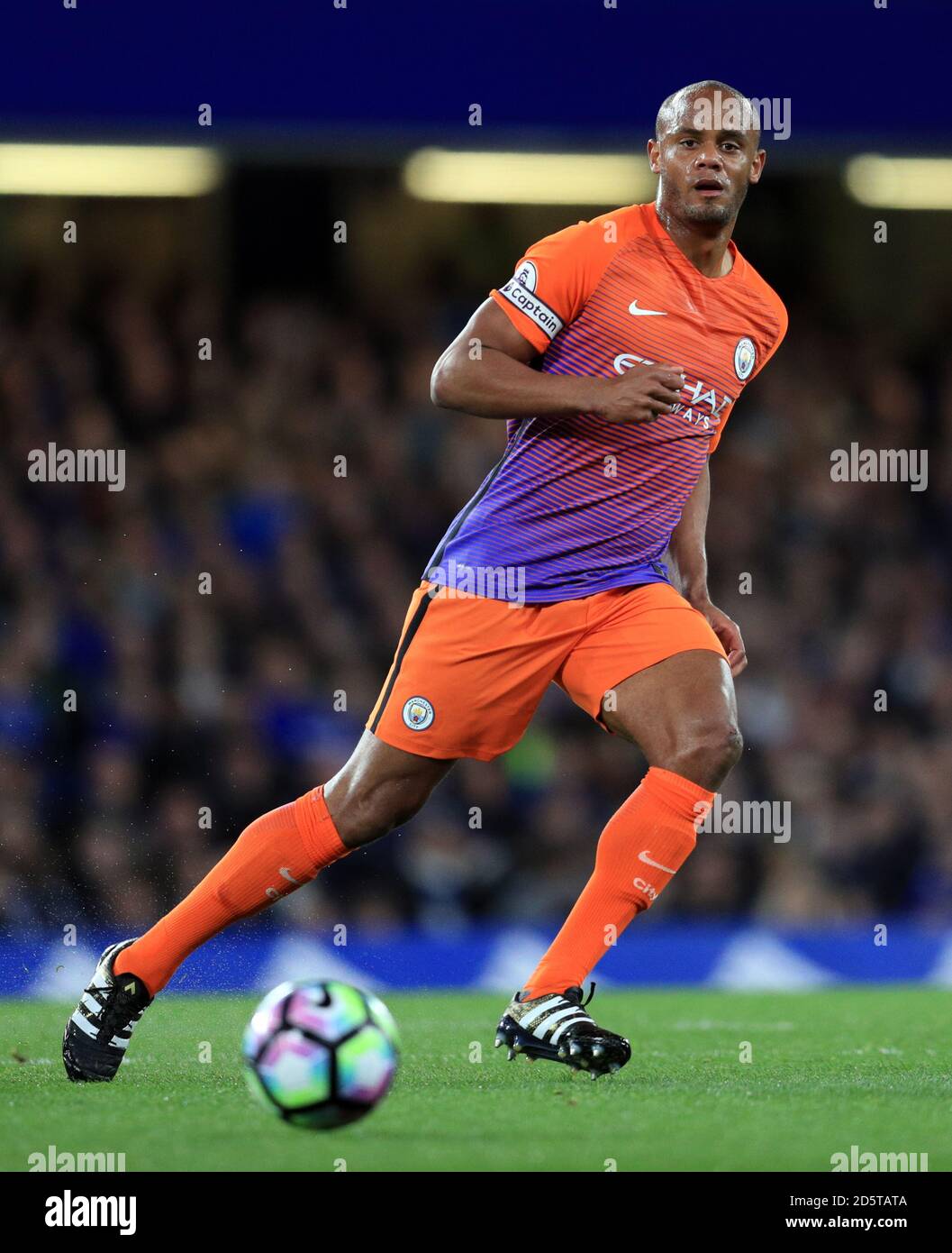 Vincent kompany manchester city hi-res stock photography and images - Alamy