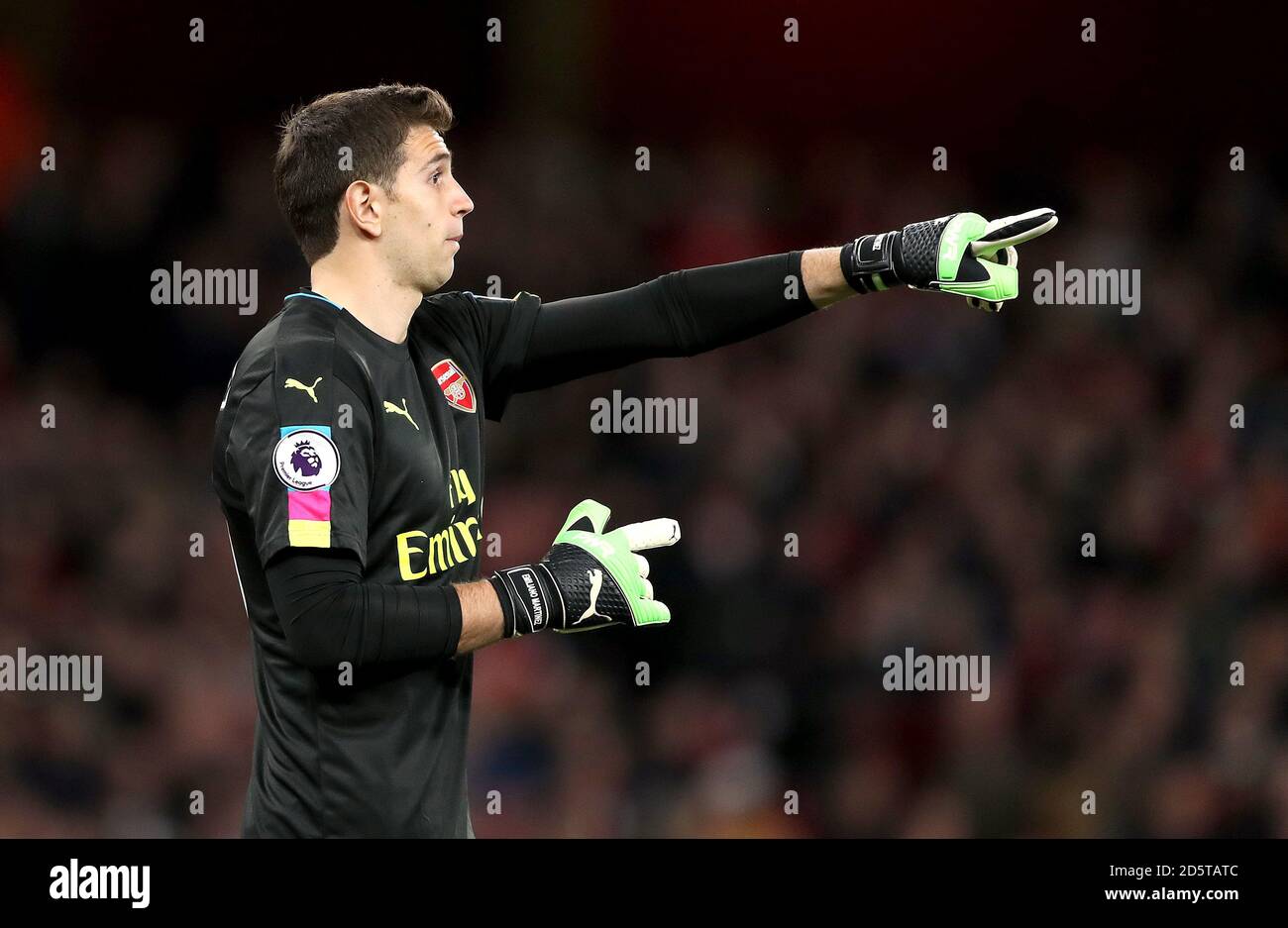 Emiliano martinez goalkeeper hi-res stock photography and images - Alamy