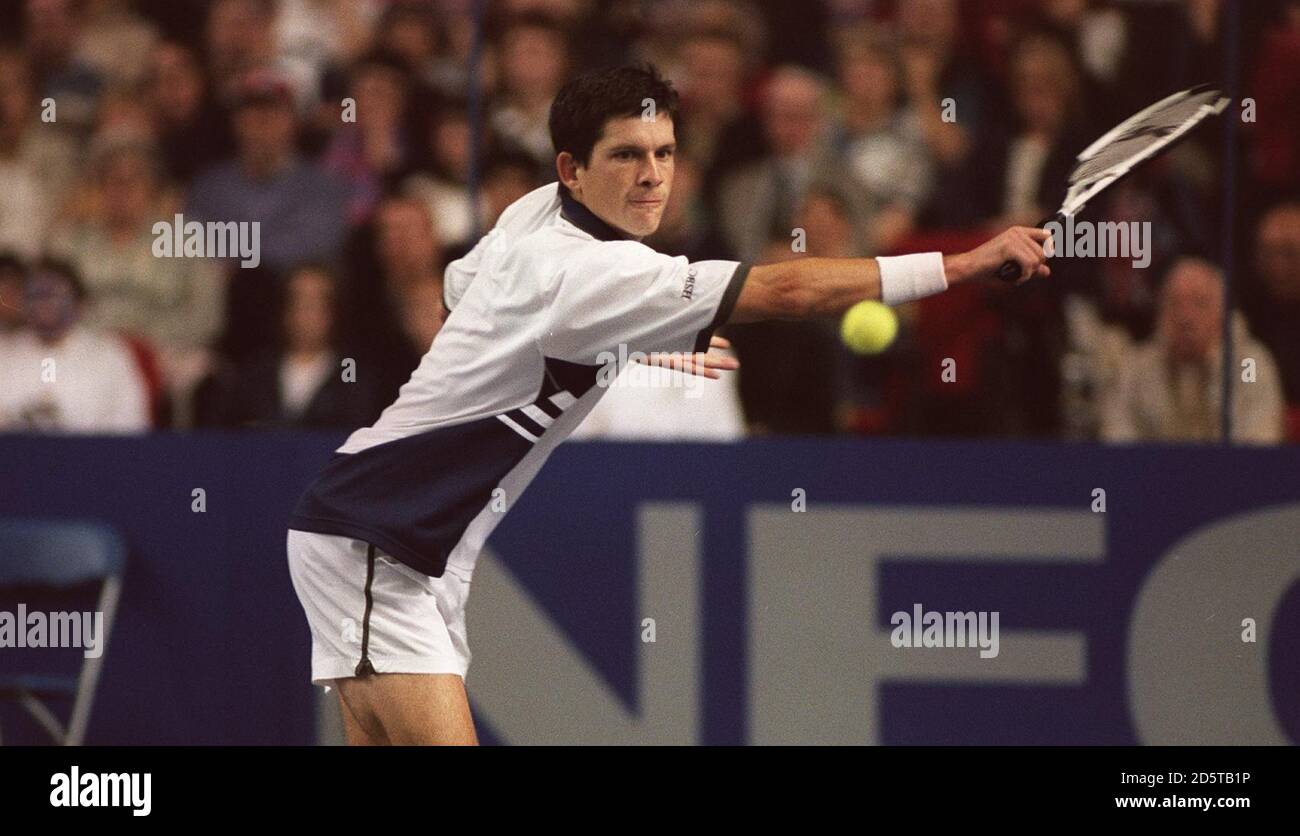 Tim henman fans hi-res stock photography and images - Alamy