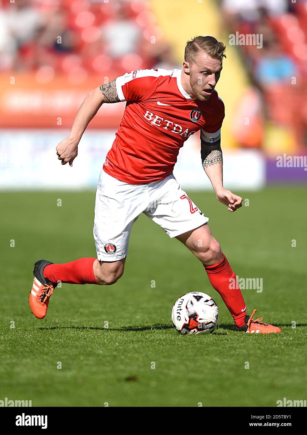Chris Solly, Charlton Athletic Stock Photo - Alamy