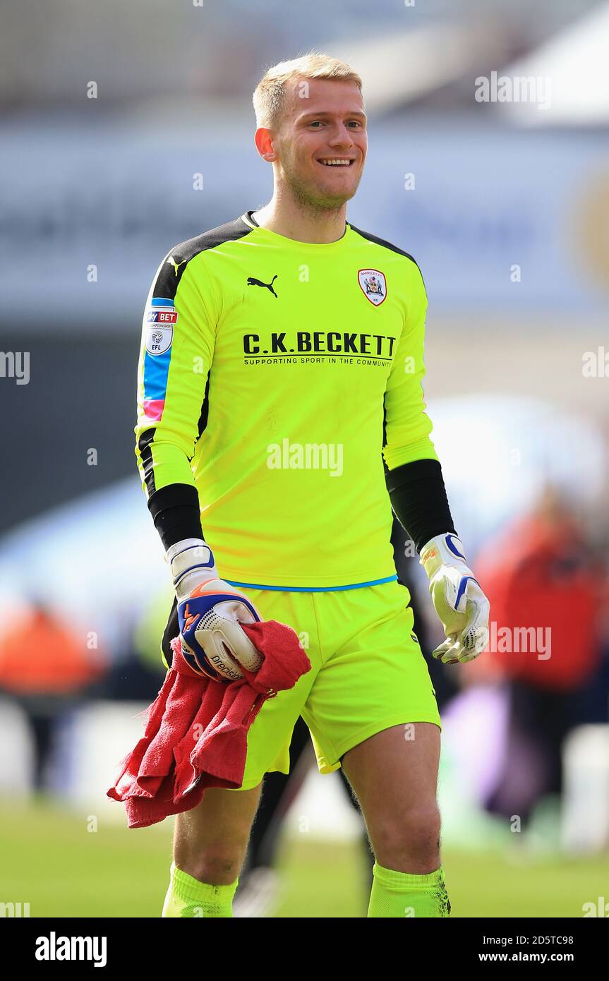 Barnsley goalkeeper Adam Davies Stock Photo - Alamy