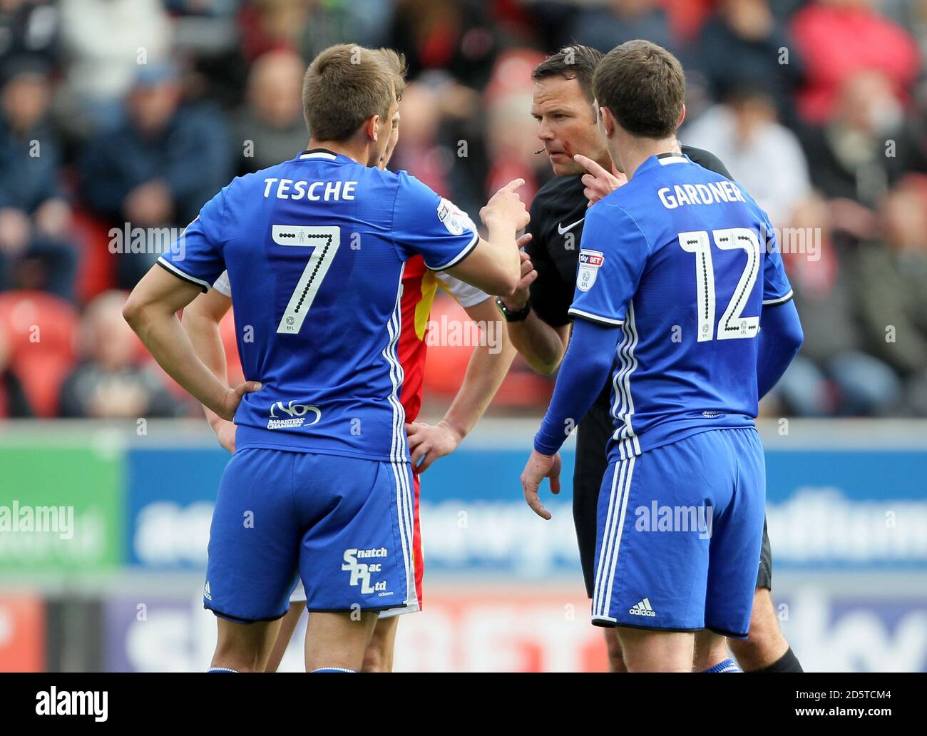 Referee J Linington with a cut face Stock Photo - Alamy