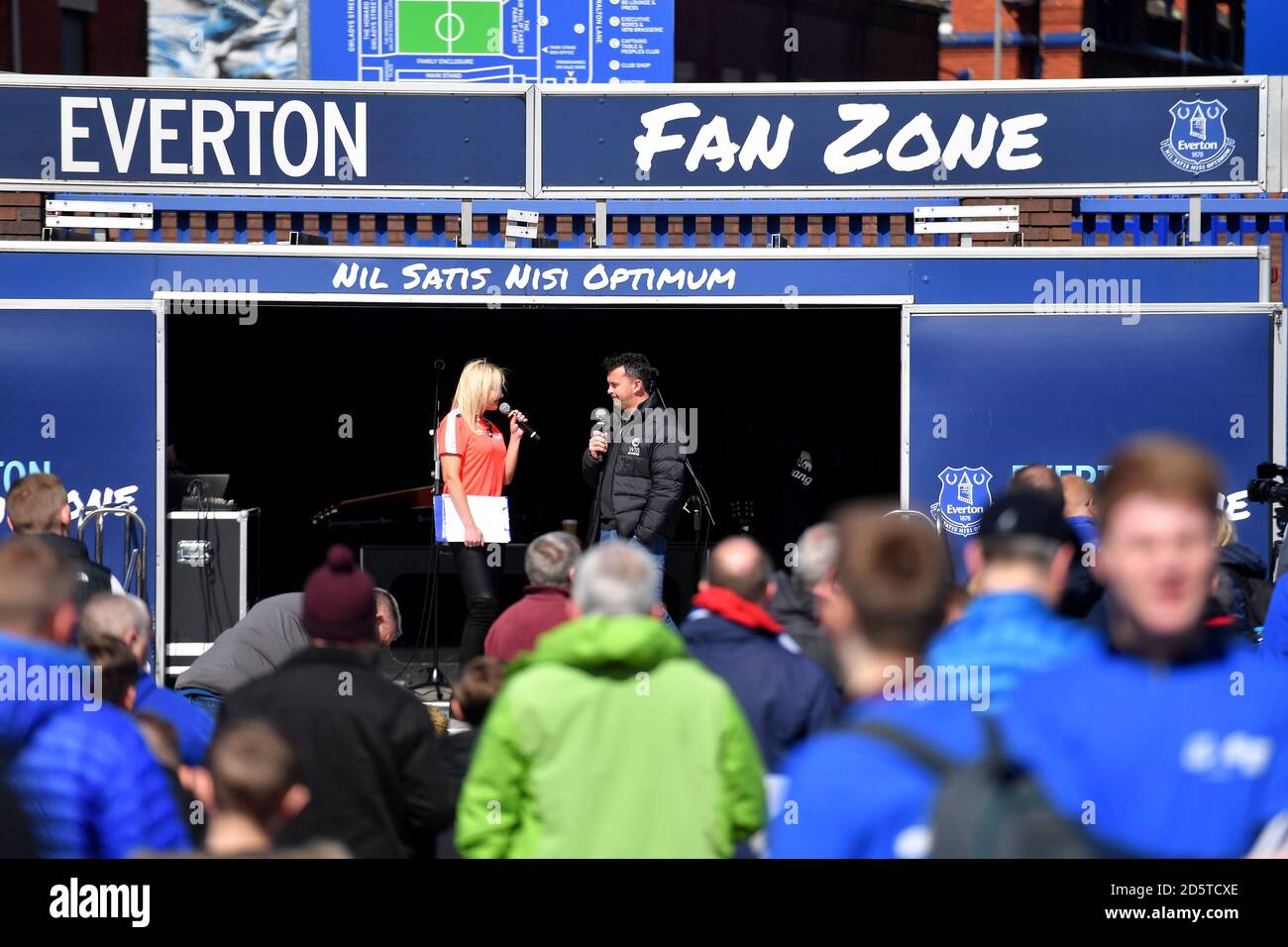 Fan zone english fans hi-res stock photography and images - Alamy