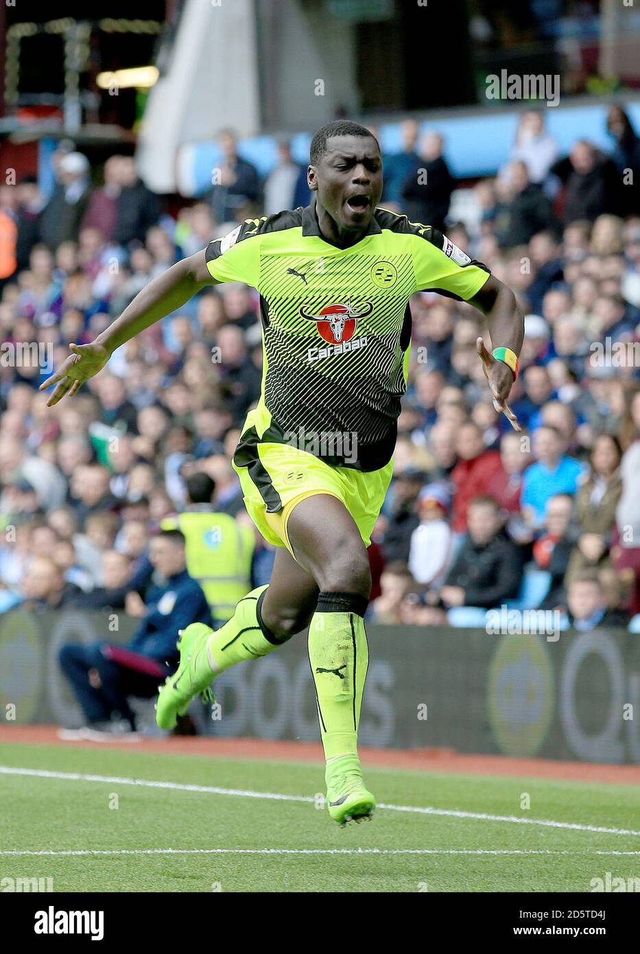 Reading's Joseph Mendes celebrates after he scores his sides second ...