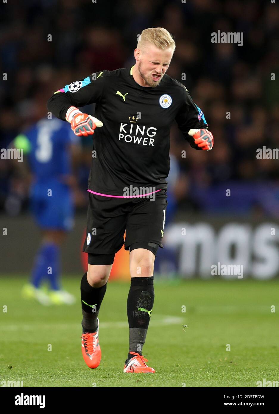 Leicester City goalkeeper Kasper Schmeichel Stock Photo - Alamy