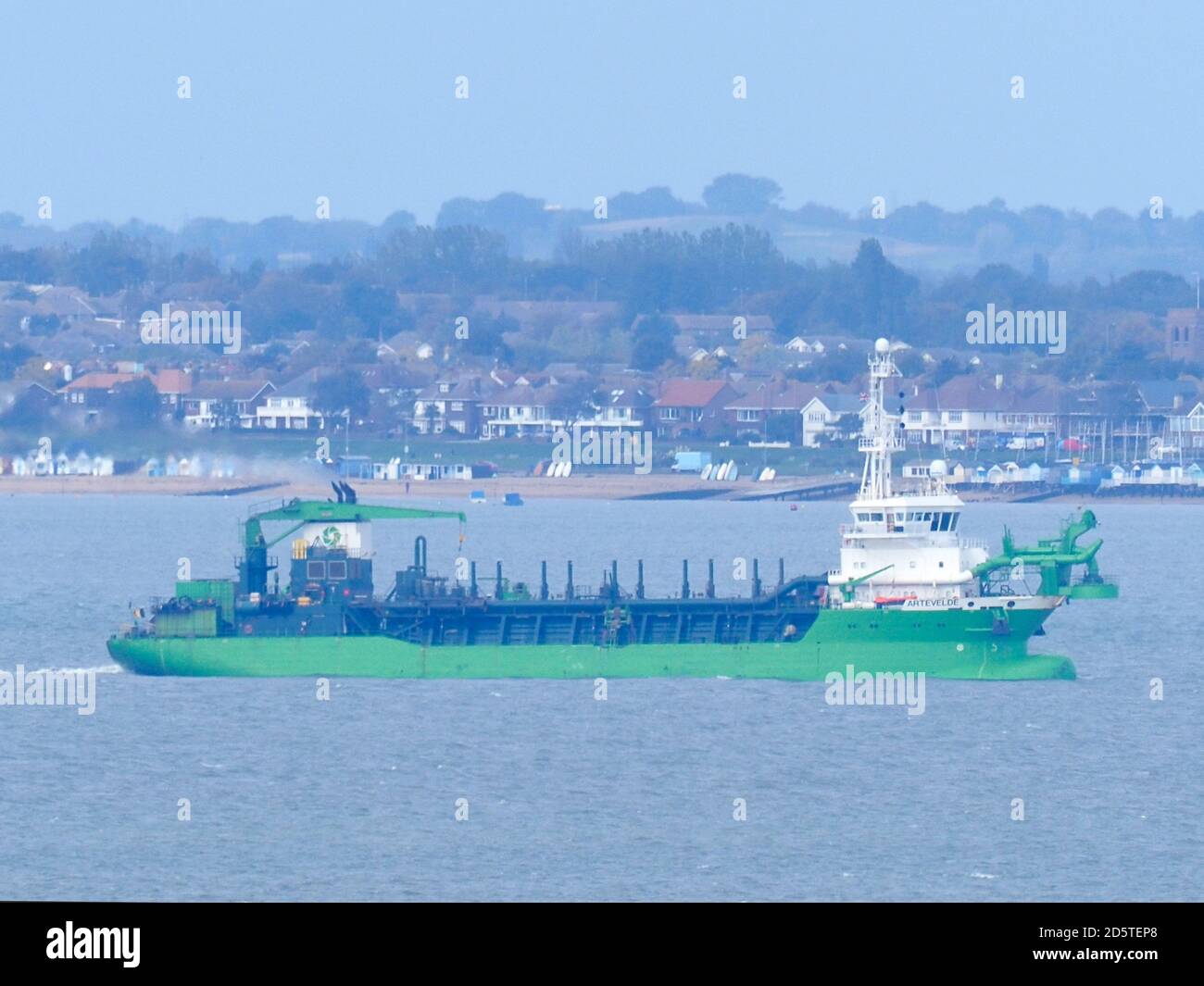Dredging thames hi-res stock photography and images - Alamy
