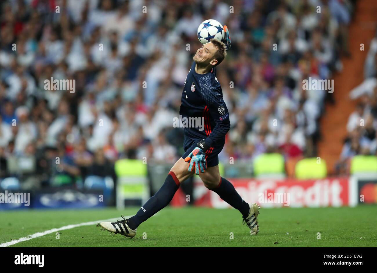 Bayern Munich goalkeeper Manuel Neuer Stock Photo - Alamy