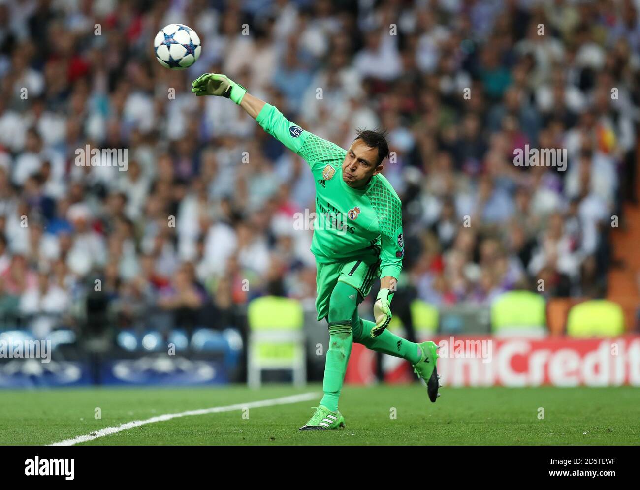 Real Madrid goalkeeper Keylor Navas Stock Photo - Alamy