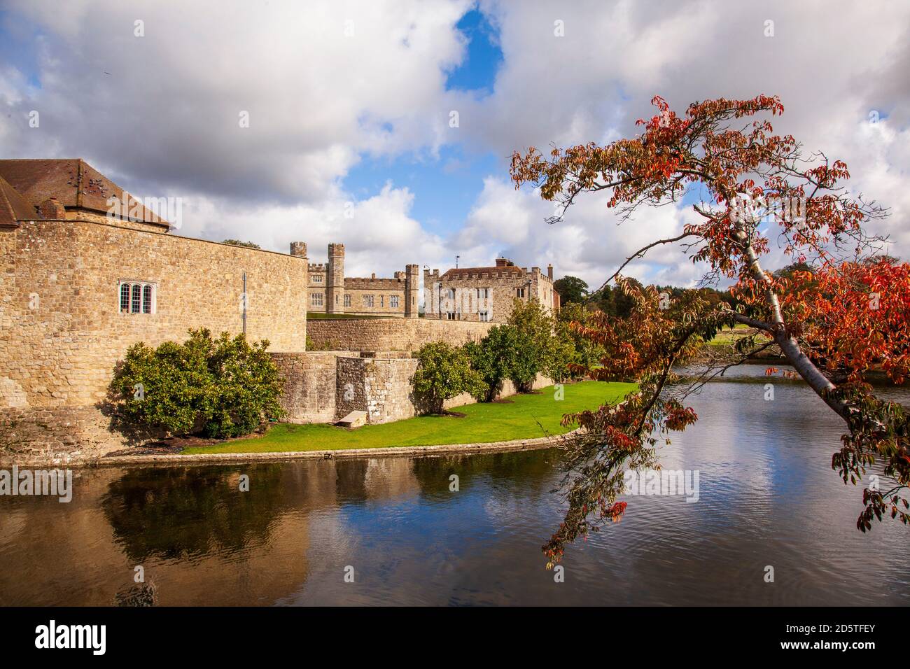 Leeds Castle, Maidstone, Kent, England Stock Photo - Alamy