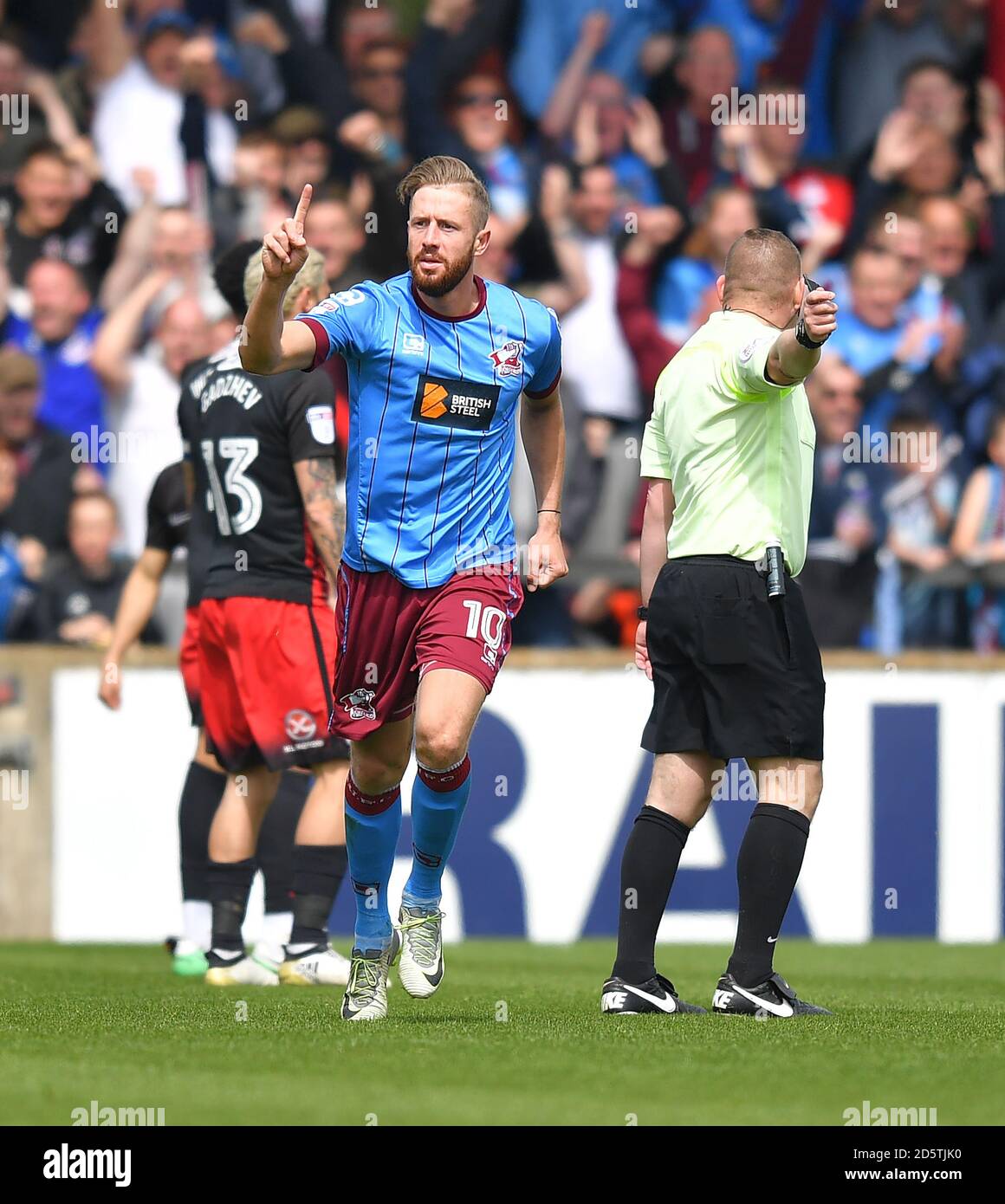 Scunthorpe United's Kevin van Veen celebrates scoring his team's ...