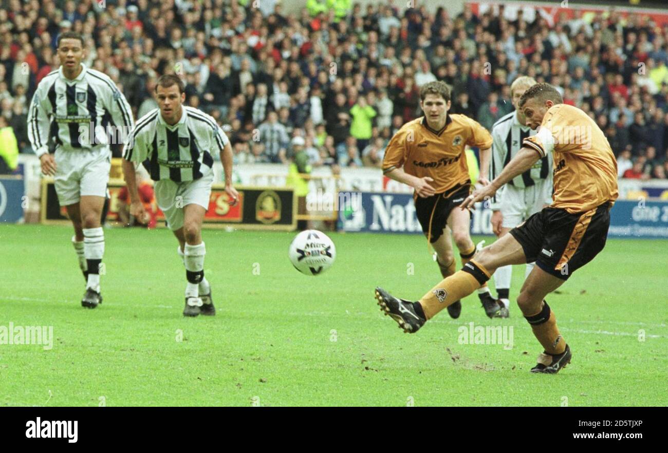 Wolverhampton Wanderers' Keith Curle misses the penalty against West ...